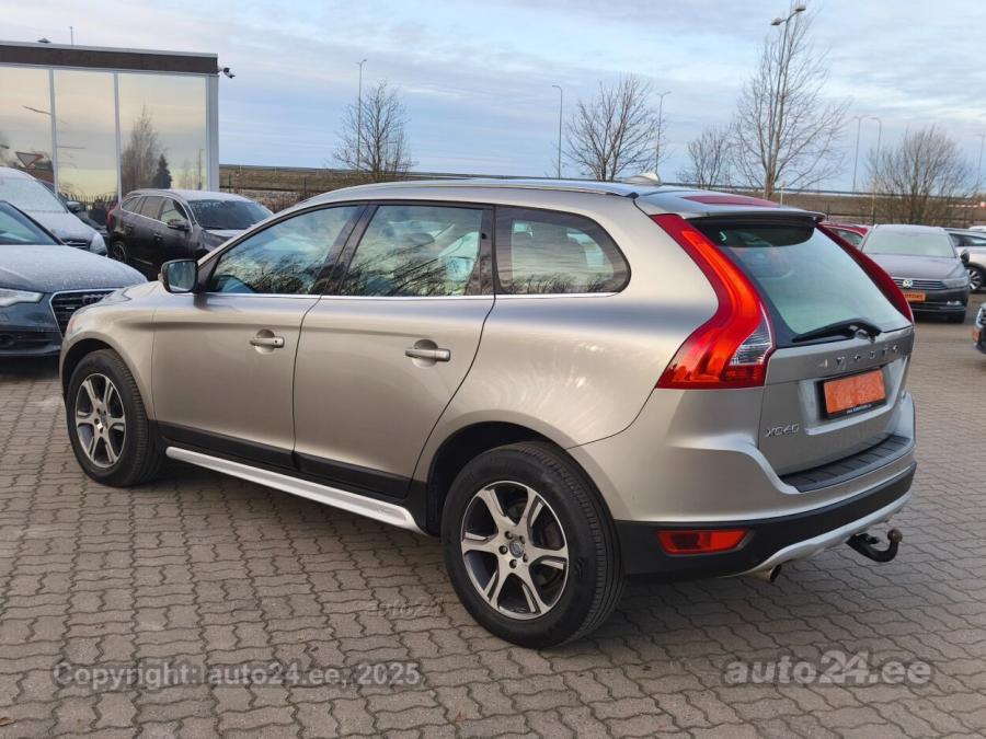 Pelēks Volvo XC60 2012 Tartu, ar dzinēja tilpumu 2.40 L un nobraukumu 193 tūkst. km par 11990 €, foto 3 vietnē AUTOMOTO.COM.LV