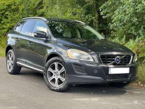 Pelēks Volvo XC60 2012 Šauļi, ar dzinēja tilpumu 2.40 L un nobraukumu 200 tūkst. km par 3399 €, foto  vietnē AUTOMOTO.COM.LV