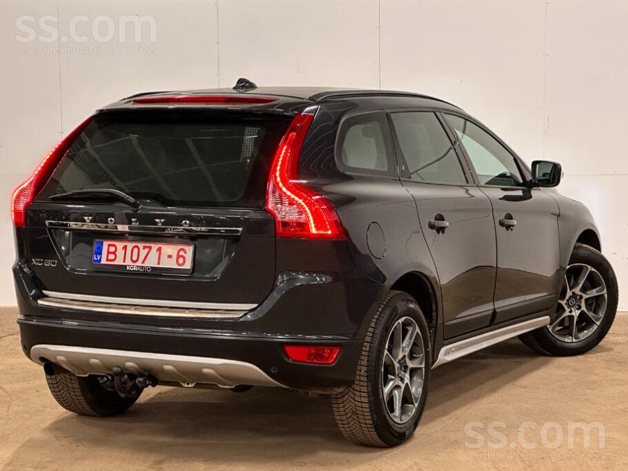 Pelēks Volvo XC60 2012 Jūrmala, ar dzinēja tilpumu 2.00 L un nobraukumu 302 tūkst. km par 10450 €, foto 12 vietnē AUTOMOTO.COM.LV