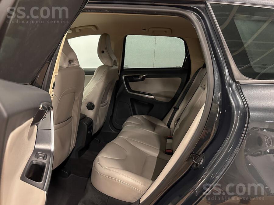 Pelēks Volvo XC60 2012 Jūrmala, ar dzinēja tilpumu 2.00 L un nobraukumu 302 tūkst. km par 10450 €, foto 20 vietnē AUTOMOTO.COM.LV