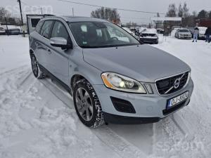 Grey Volvo XC60 2012 in Riga, with an engine capacity of 2.40 L and mileage of 207 thousand km for 10650 €, photo  on AUTOMOTO.COM.LV