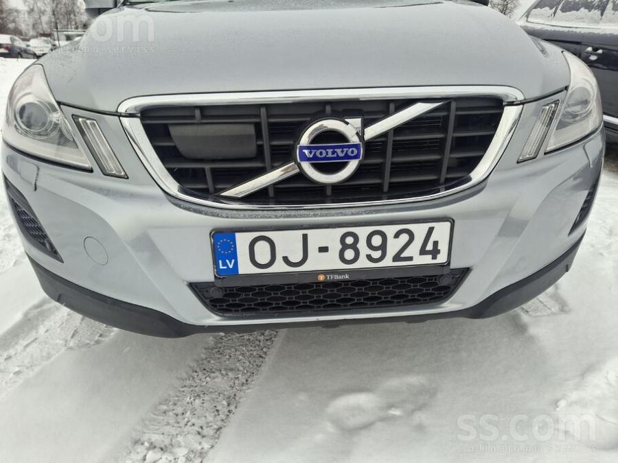 Pelēks Volvo XC60 2012 Rīga, ar dzinēja tilpumu 2.40 L un nobraukumu 207 tūkst. km par 10650 €, foto 4 vietnē AUTOMOTO.COM.LV