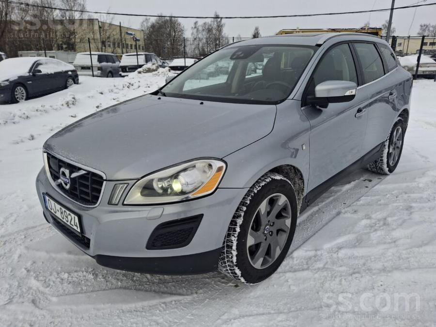 Pelēks Volvo XC60 2012 Rīga, ar dzinēja tilpumu 2.40 L un nobraukumu 207 tūkst. km par 10650 €, foto 5 vietnē AUTOMOTO.COM.LV