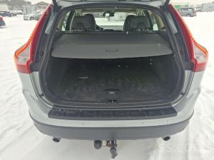 Pelēks Volvo XC60 2012 Rīga, ar dzinēja tilpumu 2.40 L un nobraukumu 207 tūkst. km par 10650 €, foto 14 vietnē AUTOMOTO.COM.LV