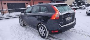 Grey Volvo XC60 2012 in Vilnius, with an engine capacity of 2.40 L and mileage of 259 thousand km for 9850 €, photo 2 on AUTOMOTO.COM.LV