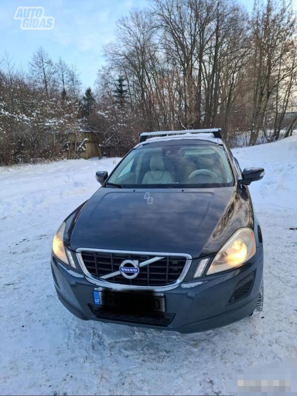 Pelēks Volvo XC60 2012 Klaipėda, ar dzinēja tilpumu 3.20 L un nobraukumu 208 tūkst. km par 6500 €, foto 4 vietnē AUTOMOTO.COM.LV