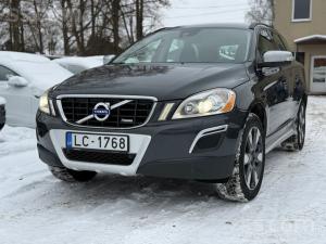 Grey Volvo XC60 2012 in Riga, with an engine capacity of 2.40 L and mileage of 0 thousand km for 10850 €, photo 2 on AUTOMOTO.COM.LV