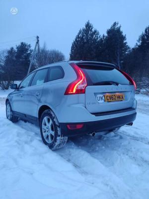 Pelēks Volvo XC60 2012 Utena, ar dzinēja tilpumu 2.40 L un nobraukumu 157 tūkst. km par 3699 €, foto 7 vietnē AUTOMOTO.COM.LV