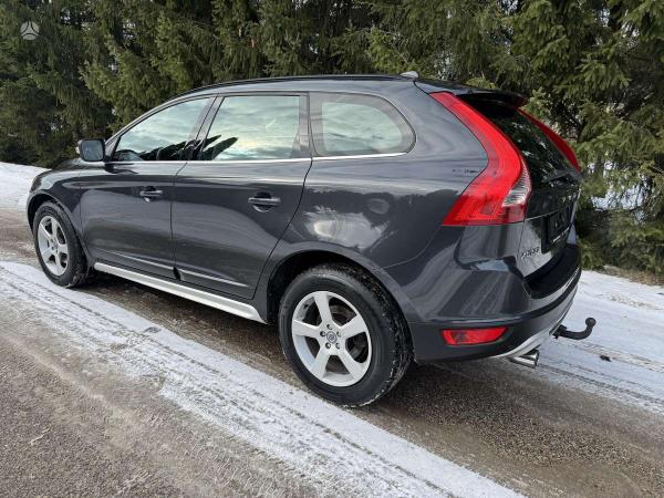 Grey Volvo XC60 2012 in Alytus, with an engine capacity of 2.00 L and mileage of 223 thousand km for 7800 €, photo 7 on AUTOMOTO.COM.LV
