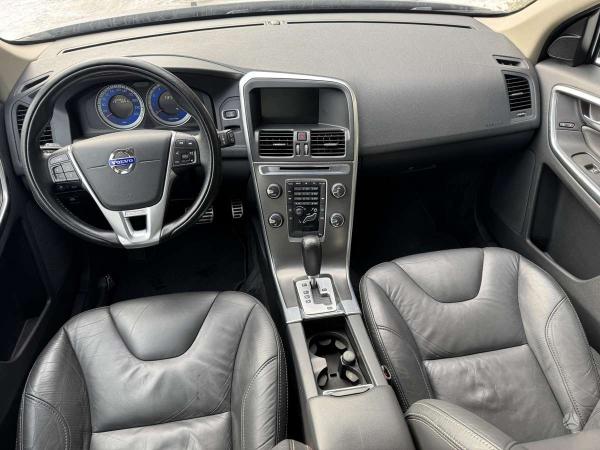 Pelēks Volvo XC60 2012 Alīta, ar dzinēja tilpumu 2.00 L un nobraukumu 223 tūkst. km par 7800 €, foto 11 vietnē AUTOMOTO.COM.LV