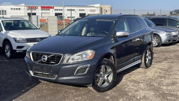 Pelēks Volvo XC60 2012 Marijampole, ar dzinēja tilpumu 2.00 L un nobraukumu 331 tūkst. km par 10490 €, foto 1 vietnē AUTOMOTO.COM.LV