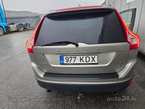 Pelēks Volvo XC60 2012 Tallina, ar dzinēja tilpumu 2.40 L un nobraukumu 336 tūkst. km par 4500 €, foto 2 vietnē AUTOMOTO.COM.LV