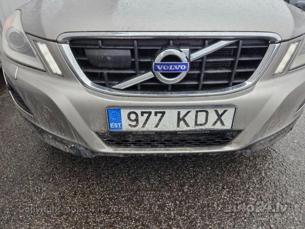 Grey Volvo XC60 2012 in Tallinn, with an engine capacity of 2.40 L and mileage of 336 thousand km for 4500 €, photo 5 on AUTOMOTO.COM.LV