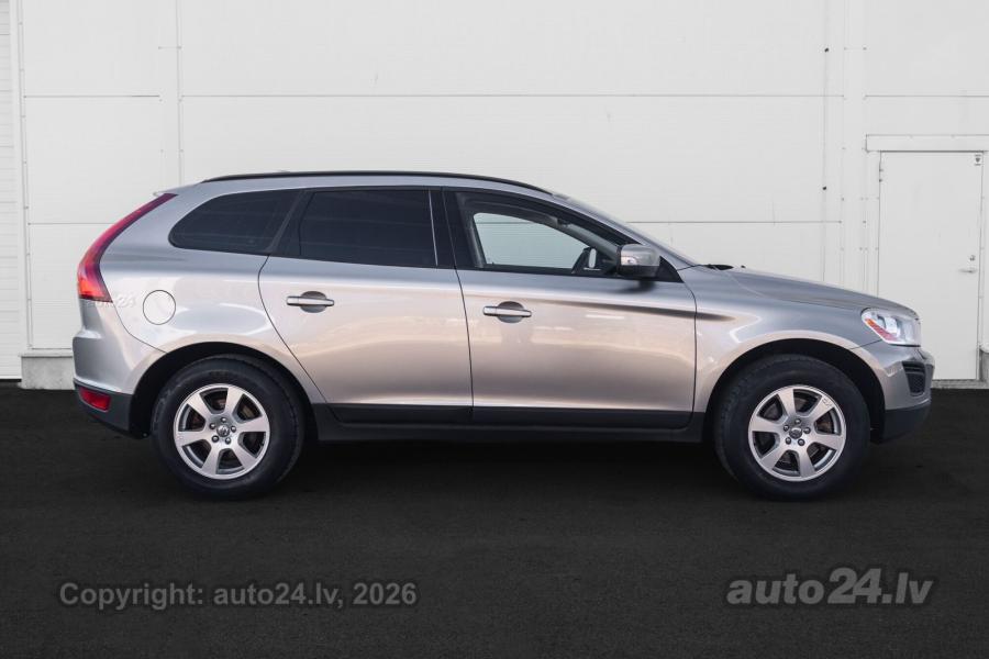 Pelēks Volvo XC60 2012 Tallina, ar dzinēja tilpumu 2.00 L un nobraukumu 194 tūkst. km par 7999 €, foto 5 vietnē AUTOMOTO.COM.LV