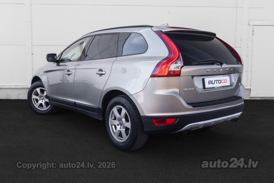Pelēks Volvo XC60 2012 Tallina, ar dzinēja tilpumu 2.00 L un nobraukumu 194 tūkst. km par 7999 €, foto 7 vietnē AUTOMOTO.COM.LV