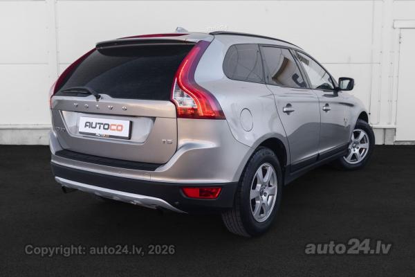 Pelēks Volvo XC60 2012 Tallina, ar dzinēja tilpumu 2.00 L un nobraukumu 194 tūkst. km par 7999 €, foto 8 vietnē AUTOMOTO.COM.LV