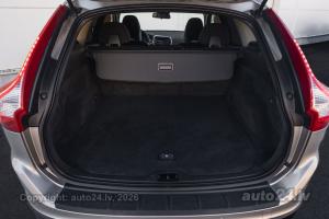 Pelēks Volvo XC60 2012 Tallina, ar dzinēja tilpumu 2.00 L un nobraukumu 194 tūkst. km par 7999 €, foto 14 vietnē AUTOMOTO.COM.LV