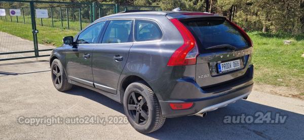 Pelēks Volvo XC60 2012 Tallina, ar dzinēja tilpumu 2.40 L un nobraukumu 239 tūkst. km par 9350 €, foto 4 vietnē AUTOMOTO.COM.LV