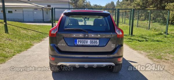 Pelēks Volvo XC60 2012 Tallina, ar dzinēja tilpumu 2.40 L un nobraukumu 239 tūkst. km par 9350 €, foto 5 vietnē AUTOMOTO.COM.LV