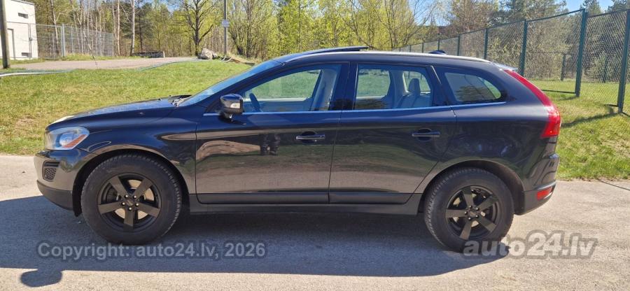 Pelēks Volvo XC60 2012 Tallina, ar dzinēja tilpumu 2.40 L un nobraukumu 239 tūkst. km par 9350 €, foto 9 vietnē AUTOMOTO.COM.LV