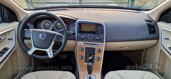 Pelēks Volvo XC60 2012 Tallina, ar dzinēja tilpumu 2.40 L un nobraukumu 239 tūkst. km par 9350 €, foto 10 vietnē AUTOMOTO.COM.LV