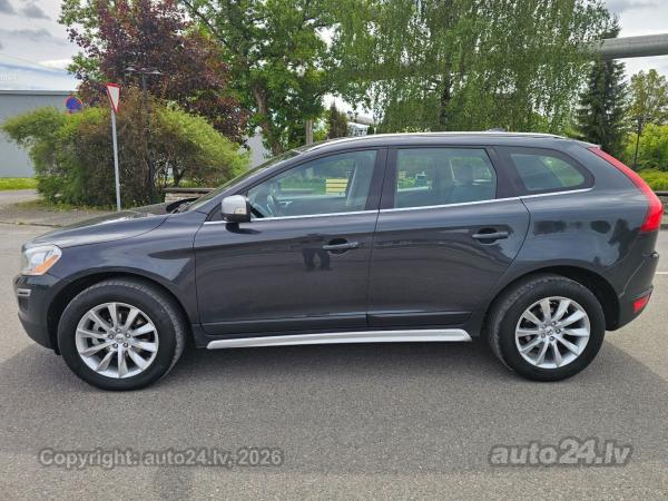 Pelēks Volvo XC60 2012 Paide, ar dzinēja tilpumu 2.40 L un nobraukumu 274 tūkst. km par 8950 €, foto 3 vietnē AUTOMOTO.COM.LV