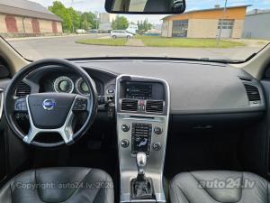 Pelēks Volvo XC60 2012 Paide, ar dzinēja tilpumu 2.40 L un nobraukumu 274 tūkst. km par 8950 €, foto 9 vietnē AUTOMOTO.COM.LV