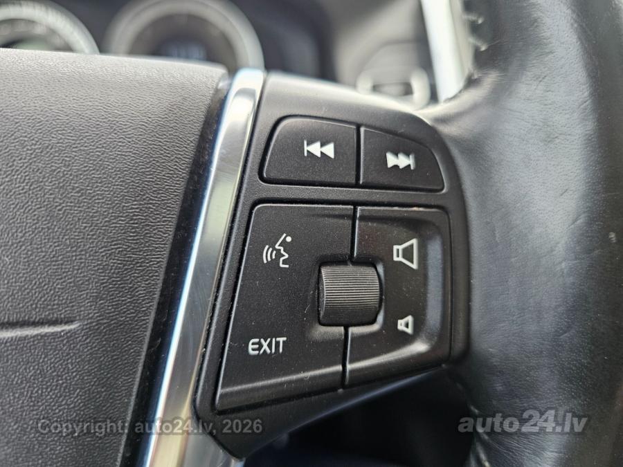 Pelēks Volvo XC60 2012 Paide, ar dzinēja tilpumu 2.40 L un nobraukumu 274 tūkst. km par 8950 €, foto 19 vietnē AUTOMOTO.COM.LV