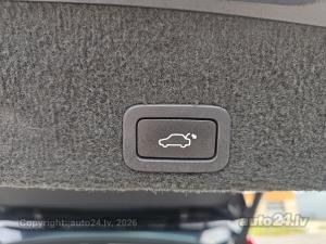 Pelēks Volvo XC60 2012 Paide, ar dzinēja tilpumu 2.40 L un nobraukumu 274 tūkst. km par 8950 €, foto 21 vietnē AUTOMOTO.COM.LV