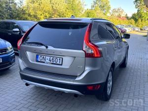 Grey Volvo XC60 2012 in Riga, with an engine capacity of 2.00 L and mileage of 194 thousand km for 9700 €, photo 4 on AUTOMOTO.COM.LV