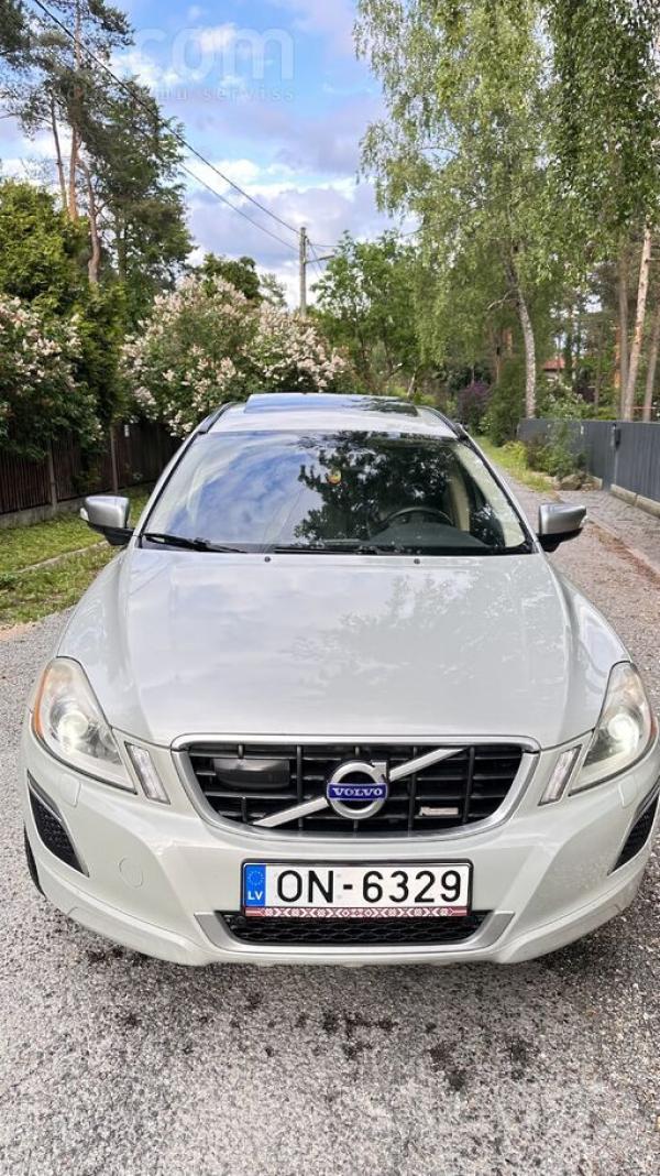 Pelēks Volvo XC60 2012 Rīga, ar dzinēja tilpumu 2.40 L un nobraukumu 317 tūkst. km par 8150 €, foto 9 vietnē AUTOMOTO.COM.LV