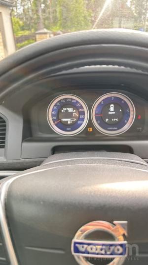 Grey Volvo XC60 2012 in Riga, with an engine capacity of 2.40 L and mileage of 317 thousand km for 8150 €, photo 14 on AUTOMOTO.COM.LV