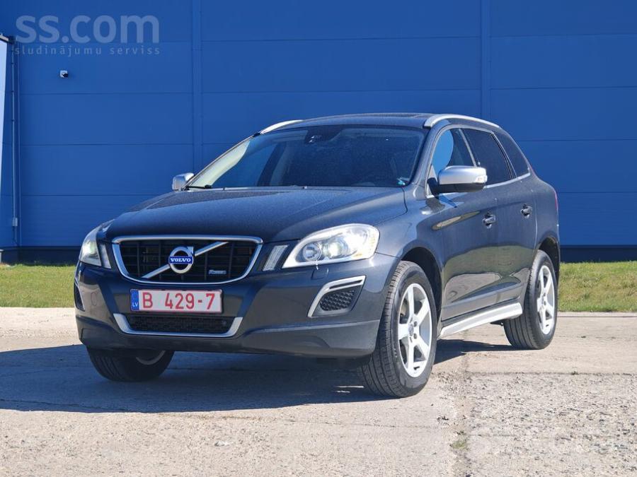 Grey Volvo XC60 2012 in Riga, with an engine capacity of 2.40 L and mileage of 335 thousand km for 9490 €, photo 5 on AUTOMOTO.COM.LV