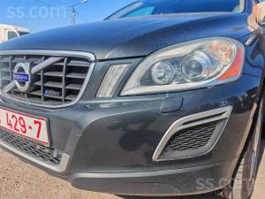 Grey Volvo XC60 2012 in Riga, with an engine capacity of 2.40 L and mileage of 335 thousand km for 9490 €, photo 15 on AUTOMOTO.COM.LV