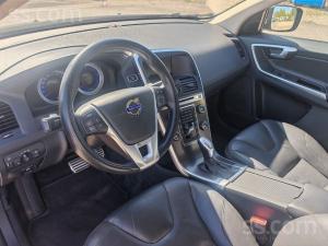 Grey Volvo XC60 2012 in Riga, with an engine capacity of 2.40 L and mileage of 335 thousand km for 9490 €, photo 20 on AUTOMOTO.COM.LV