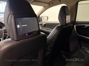 Grey Volvo XC60 2012 in Tallinn, with an engine capacity of 2.40 L and mileage of 187 thousand km for 12500 €, photo 11 on AUTOMOTO.COM.LV