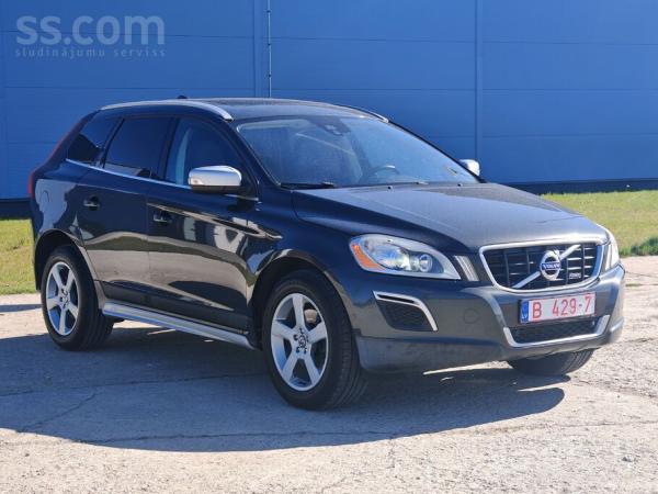 Pelēks Volvo XC60 2012 Rīga, ar dzinēja tilpumu 2.40 L un nobraukumu 335 tūkst. km par 9490 €, foto 1 vietnē AUTOMOTO.COM.LV