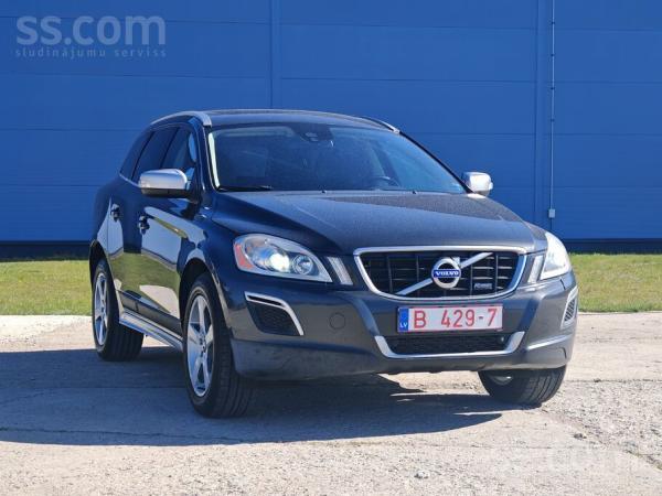 Pelēks Volvo XC60 2012 Rīga, ar dzinēja tilpumu 2.40 L un nobraukumu 335 tūkst. km par 9490 €, foto 3 vietnē AUTOMOTO.COM.LV