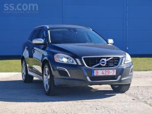 Pelēks Volvo XC60 2012 Rīga, ar dzinēja tilpumu 2.40 L un nobraukumu 335 tūkst. km par 9490 €, foto 6 vietnē AUTOMOTO.COM.LV