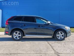 Pelēks Volvo XC60 2012 Rīga, ar dzinēja tilpumu 2.40 L un nobraukumu 335 tūkst. km par 9490 €, foto 13 vietnē AUTOMOTO.COM.LV