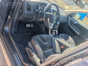 Pelēks Volvo XC60 2012 Rīga, ar dzinēja tilpumu 2.40 L un nobraukumu 335 tūkst. km par 9490 €, foto 18 vietnē AUTOMOTO.COM.LV