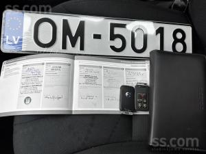 Grey Volvo XC60 2012 in Rezekne, with an engine capacity of 2.00 L and mileage of 257 thousand km for 8900 €, photo 19 on AUTOMOTO.COM.LV