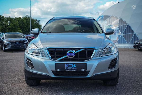 Grey Volvo XC60 2012 in Marijampole, with an engine capacity of 2.40 L and mileage of 190 thousand km for 10950 €, photo 3 on AUTOMOTO.COM.LV