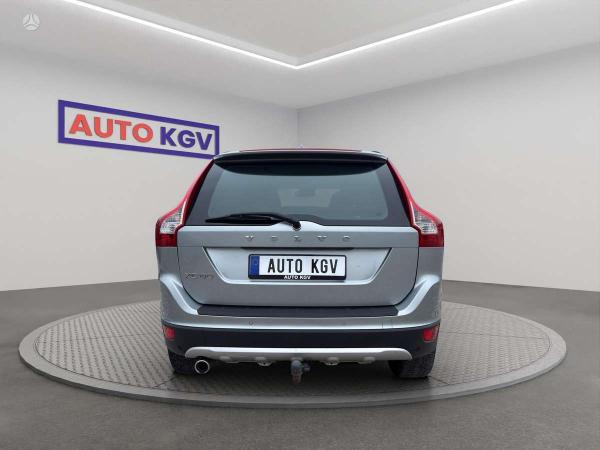 Grey Volvo XC60 2012 in Kaunas, with an engine capacity of 2.00 L and mileage of 273 thousand km for 10999 €, photo 4 on AUTOMOTO.COM.LV