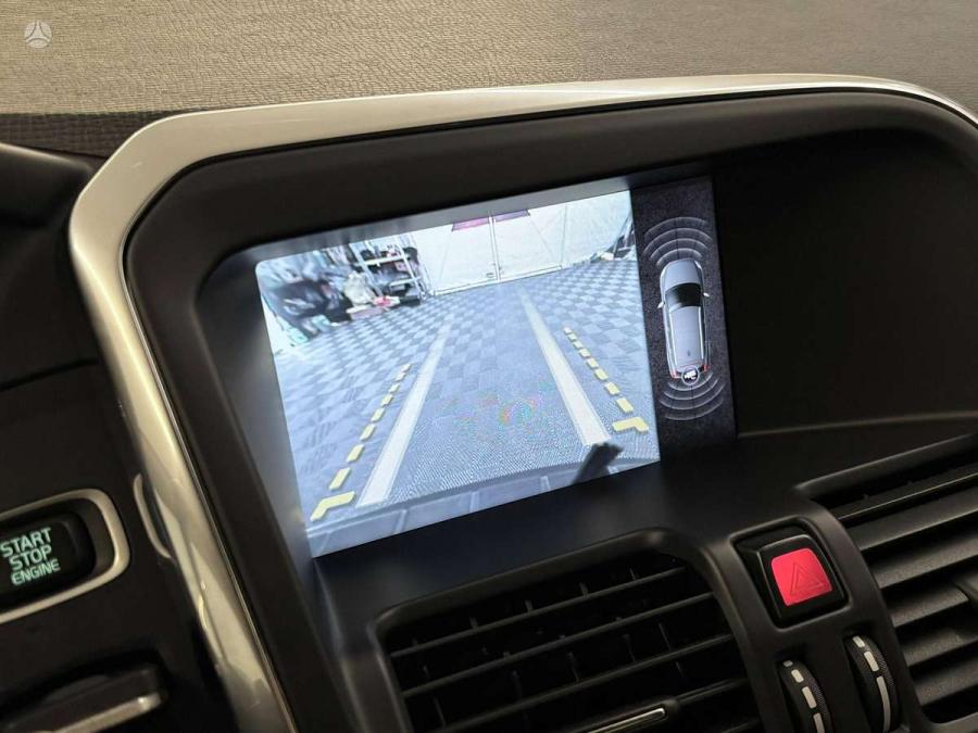 Pelēks Volvo XC60 2012 Marijampole, ar dzinēja tilpumu 2.40 L un nobraukumu 200 tūkst. km par 11750 €, foto 5 vietnē AUTOMOTO.COM.LV
