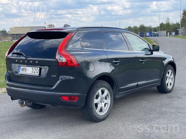 Pelēks Volvo XC60 2012 Rīga, ar dzinēja tilpumu 2.00 L un nobraukumu 300 tūkst. km par 5999 €, foto 3 vietnē AUTOMOTO.COM.LV