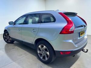 Pelēks Volvo XC60 2012 Jūrmala, ar dzinēja tilpumu 2.00 L un nobraukumu 263 tūkst. km par 10495 €, foto 6 vietnē AUTOMOTO.COM.LV