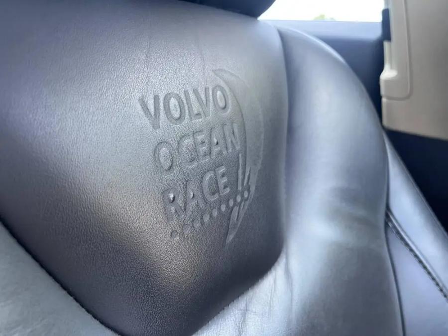 Pelēks Volvo XC60 2012 Jūrmala, ar dzinēja tilpumu 2.00 L un nobraukumu 263 tūkst. km par 10495 €, foto 19 vietnē AUTOMOTO.COM.LV
