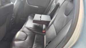 Grey Volvo XC60 2012 in Riga, with an engine capacity of 2.40 L and mileage of 273 thousand km for 9490 €, photo 17 on AUTOMOTO.COM.LV