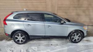 Grey Volvo XC60 2012 in Riga, with an engine capacity of 2.40 L and mileage of 273 thousand km for 9490 €, photo 33 on AUTOMOTO.COM.LV